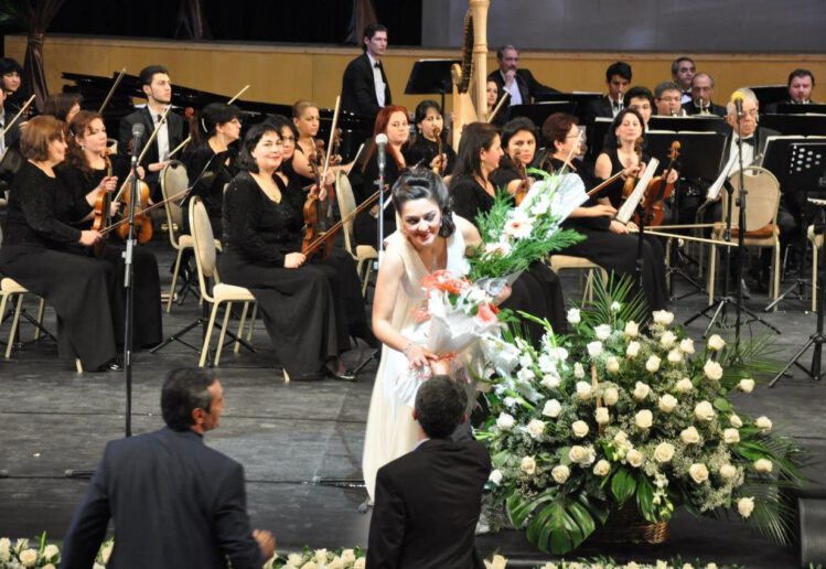 About – Aygun Mubariz